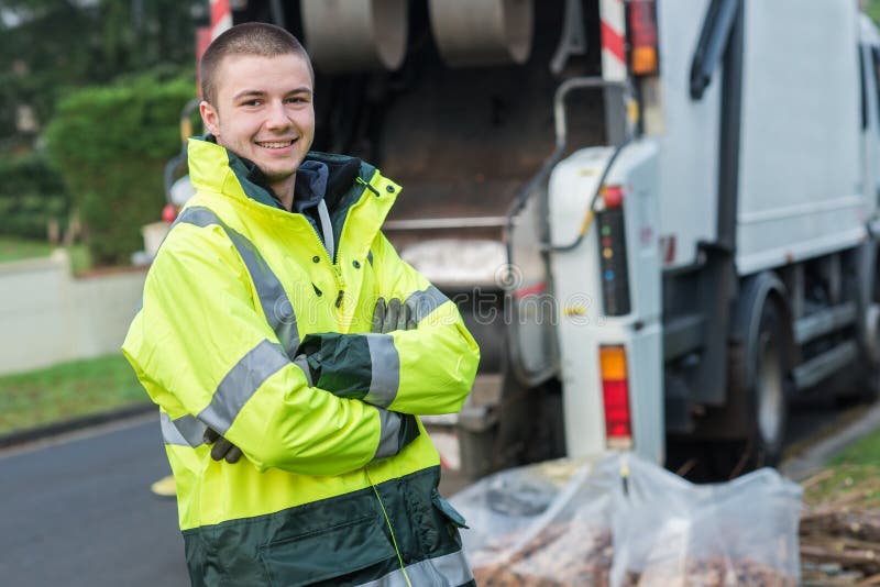 Collector Van Het Portret De Jonge Glimlachende Afval Stock Afbeelding ...