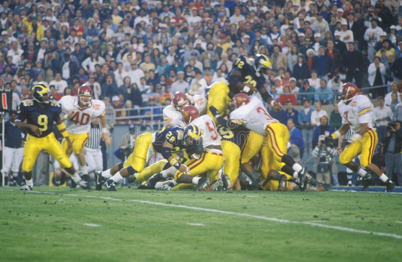 Football blur stock image. Image of blur, team, ball, football - 1037709