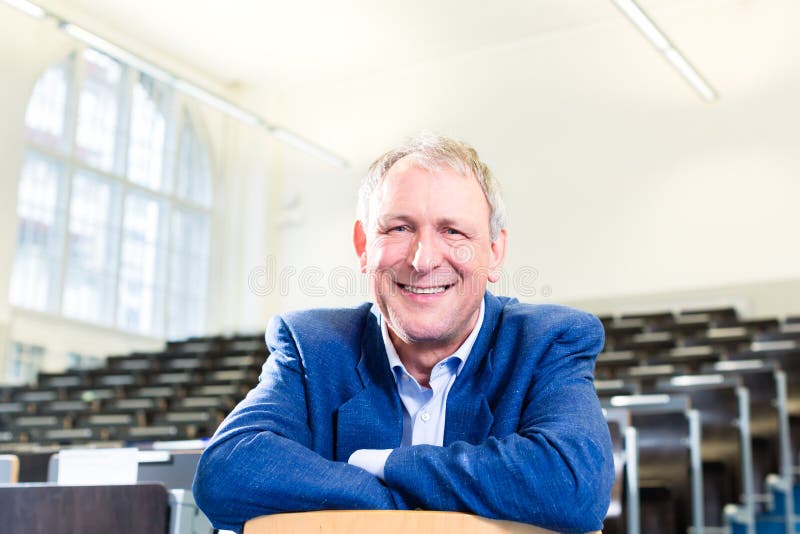 College Professor in Auditorium Stock Image - Image of teaching, hall ...