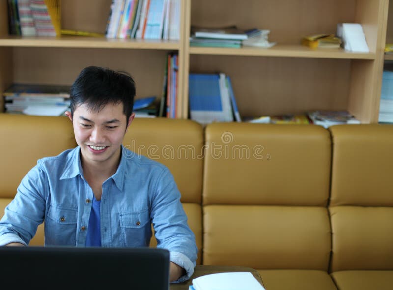 College Student Laptop Stock Photos - Download 43,372 Royalty Free Photos