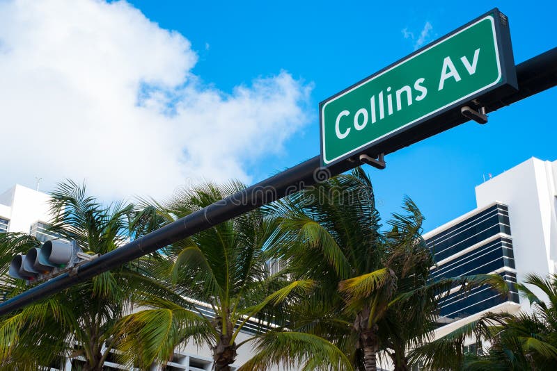 Collins Avenue imagen de archivo. Imagen de miami, azul - 35653177