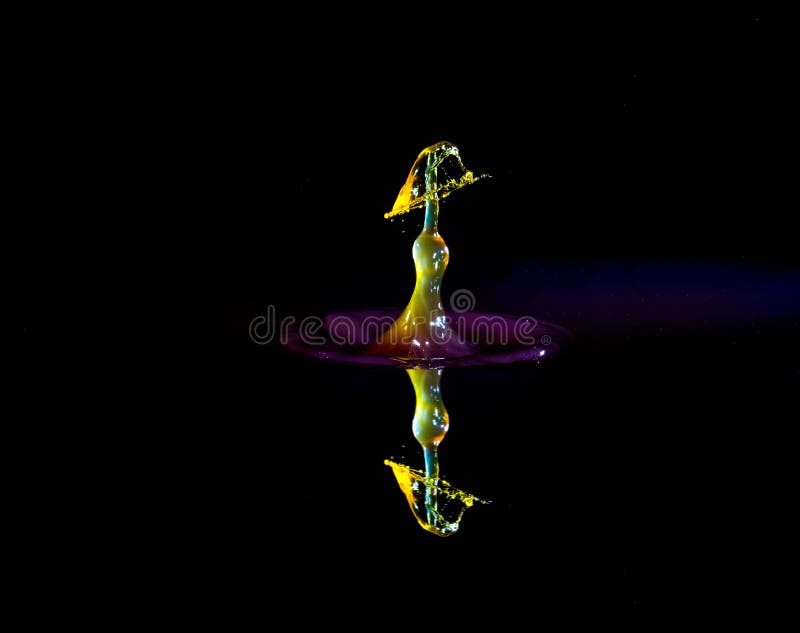 Collision of Two Drops of Water Stock Image - Image of closeup, fluid ...