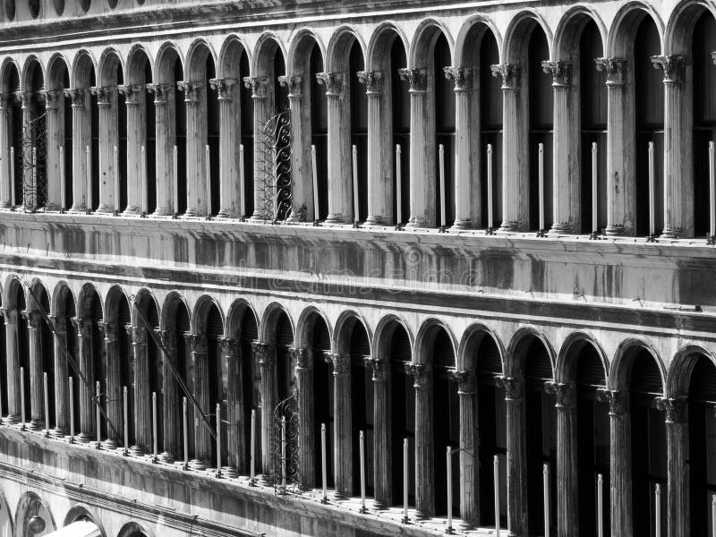 Collonades at Marcus place stock image. Image of exterior - 18483901