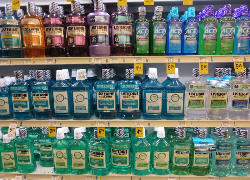 Collutoire multicolore image stock éditorial. Image of hygiène - 47490149