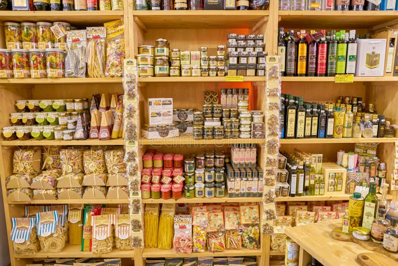 Colmado imagen de archivo editorial. Imagen de especias - 121453164