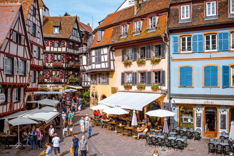 Colmar Gammal Stad I Frankrike Redaktionell Foto - Bild av byggnader ...