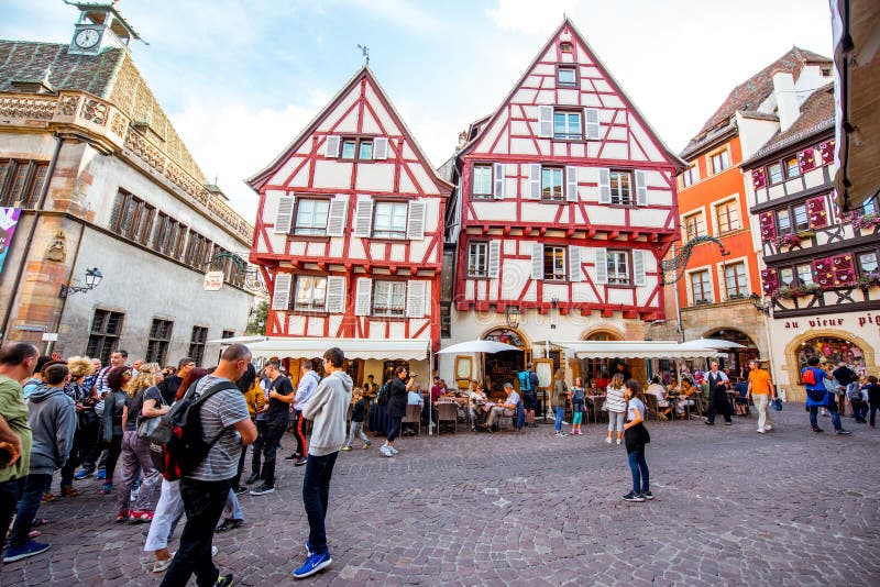 Colmar stad i Frankrike redaktionell arkivfoto. Bild av liten - 103796373