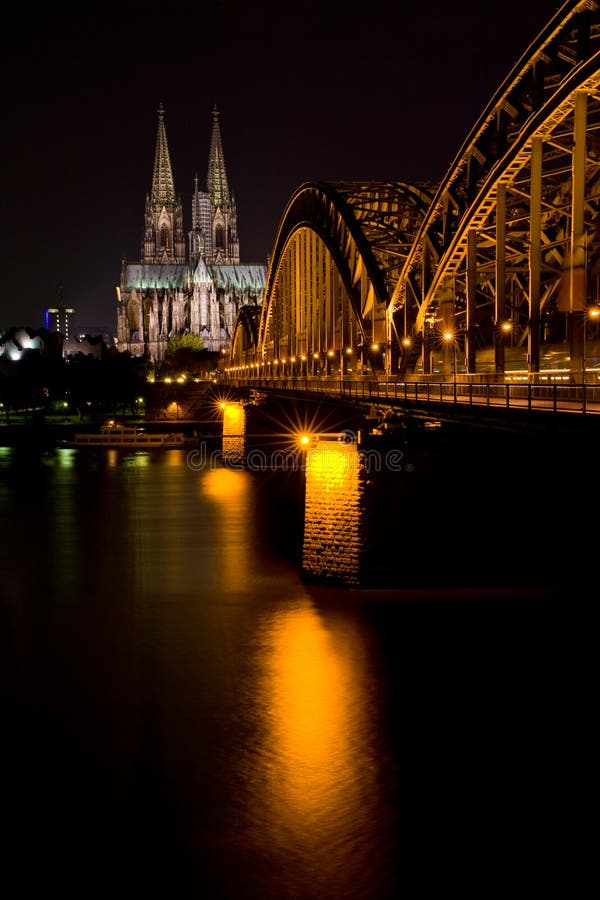 Cologne at night stock photo. Image of lighting, tower - 7514254