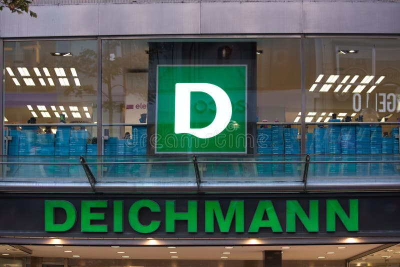 Cologne, North Rhine-Westphalia/germany - 17 10 18: Deichmann Sign in ...
