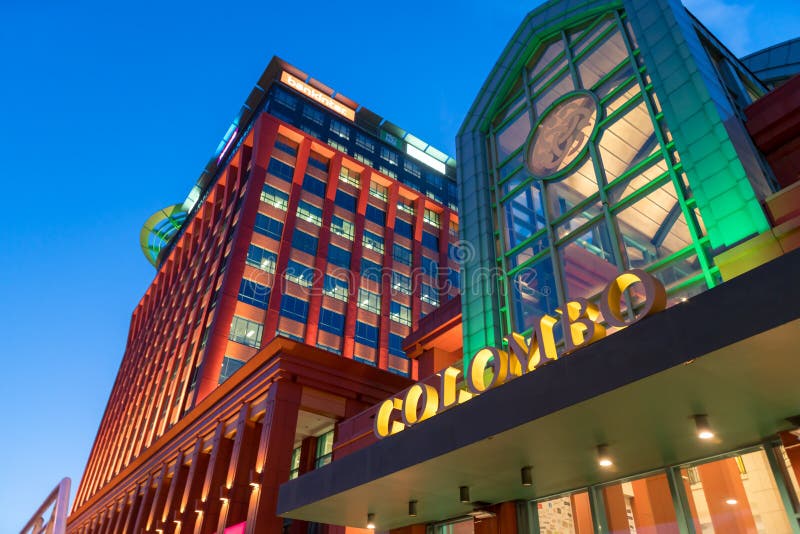 Colombo Shopping Center in Lissabon Redaktionelles Foto - Bild von ...