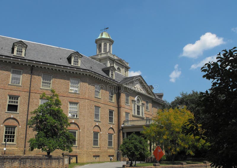 Colonial College Dormitory stock photo. Image of dorm - 6093686