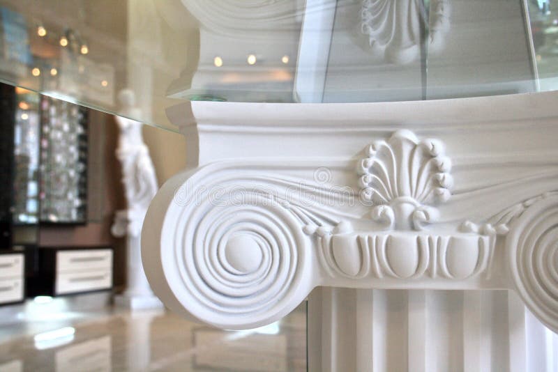 Colonna ionica immagine stock. Immagine di architettura - 4828803