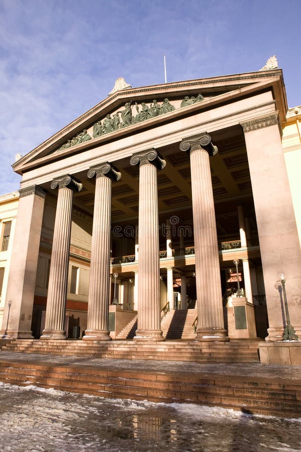 Colonna Ionica Greca fotografia stock. Immagine di mestiere - 1961168