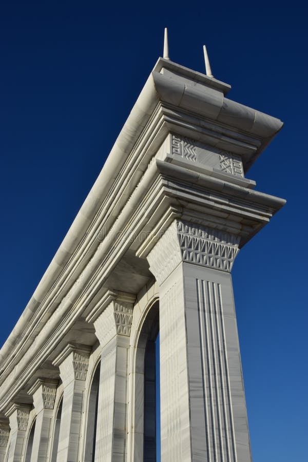 Colonnade editorial image. Image of colonnade, rights - 45116150