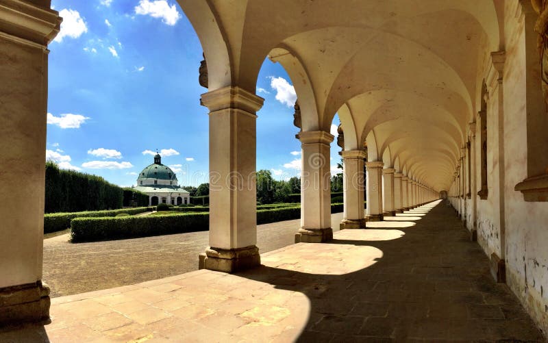 Colonnade stock image. Image of flowers, colonnade, gardens - 58635131