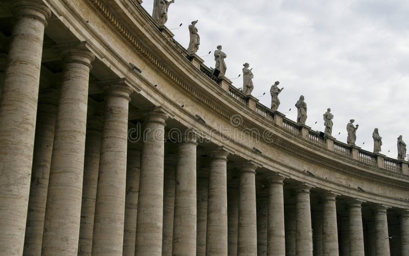 The Colonnade of St. Peter S Basilica in Vatican Editorial Stock Photo ...