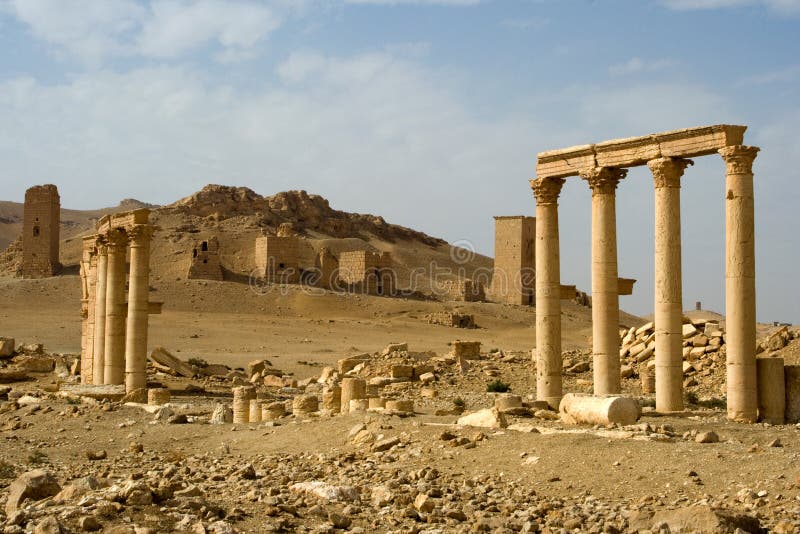 Necropool stock foto. Image of dodenstad, stappen, steen - 22952162