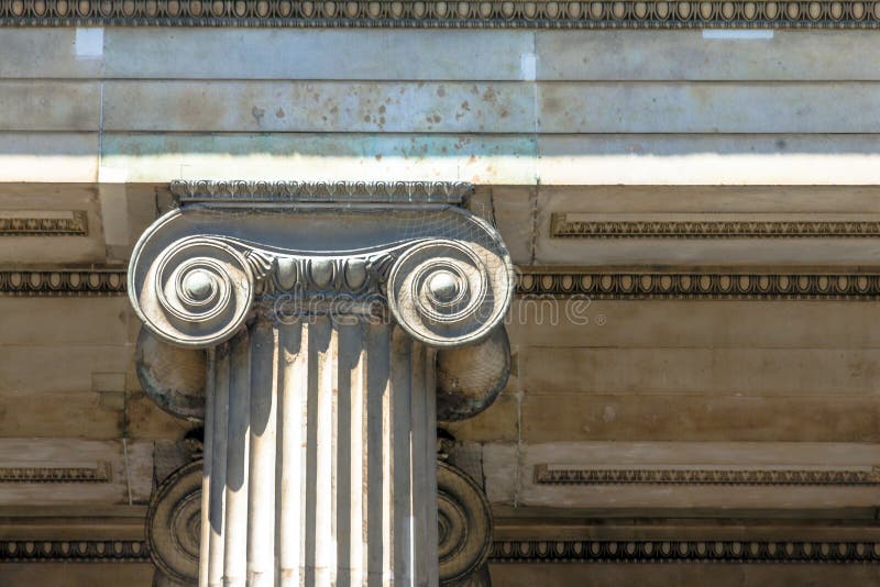 Colonne De Grec Classique Ou De Roman Ionic Dans British Museum Londres ...