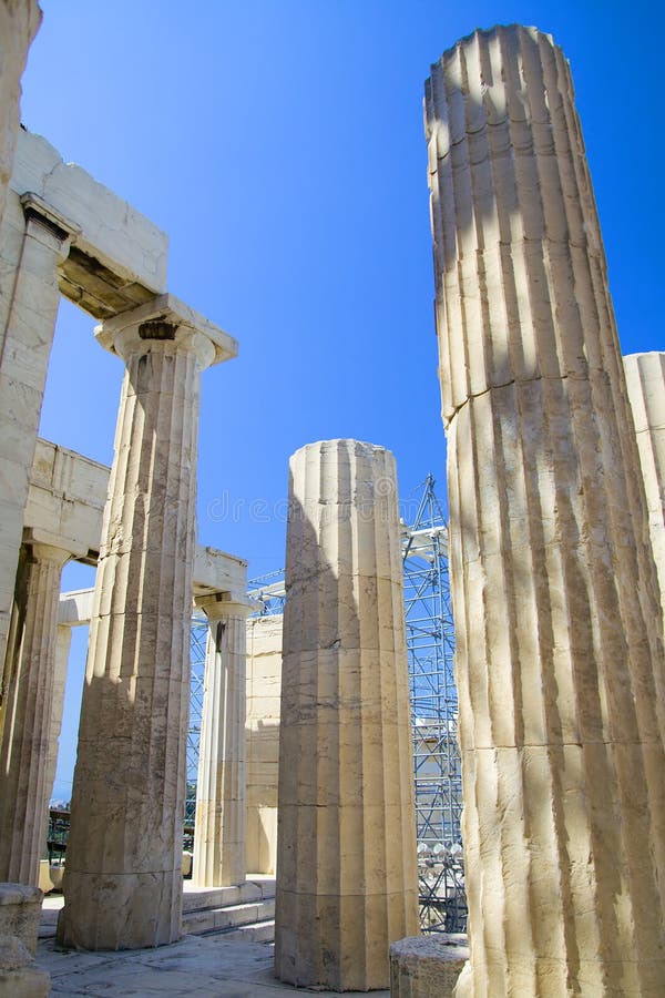 Colonne greche fotografia stock. Immagine di unito, università - 14355770