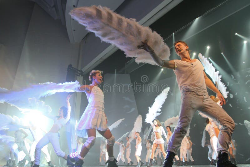 White Night Melbourne 2017 Crowds Editorial Photo - Image of white ...