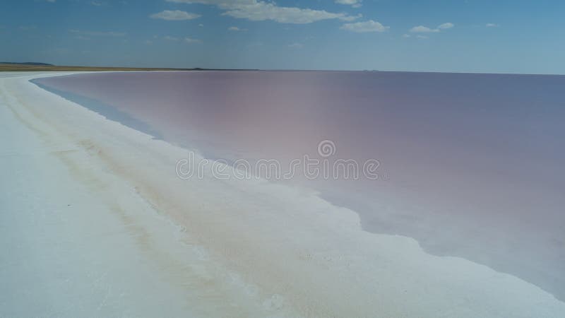 Color Pigments, Changes and Different Geographic Landscapes in Salt ...