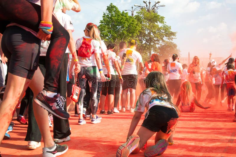 Color run woman editorial stock photo. Image of colouring - 53320333