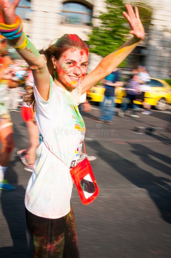 Color run people editorial stock image. Image of landmark - 53320329
