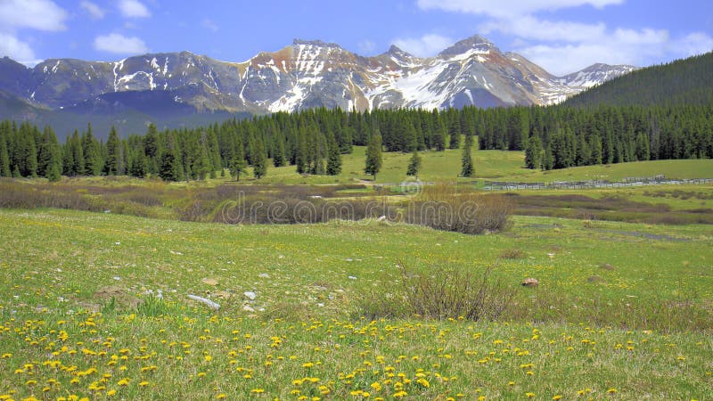 Flatiron Colorado stock photo. Image of landscapes, field - 2402036