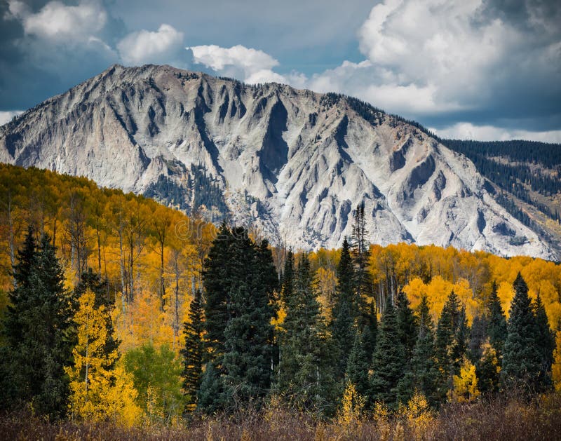 Colorado Scenic Beauty stock image. Image of spring, river - 87796663