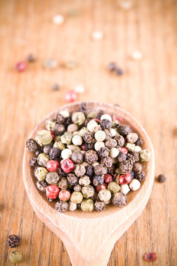 Coloree la pimienta foto de archivo. Imagen de caliente - 39957628