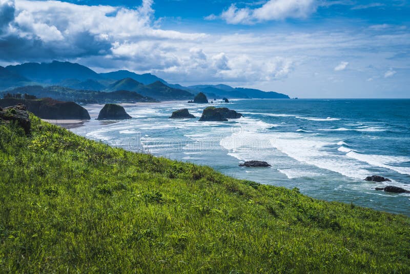 Colores De La Costa De Oregon Foto de archivo - Imagen de paisaje, azul ...
