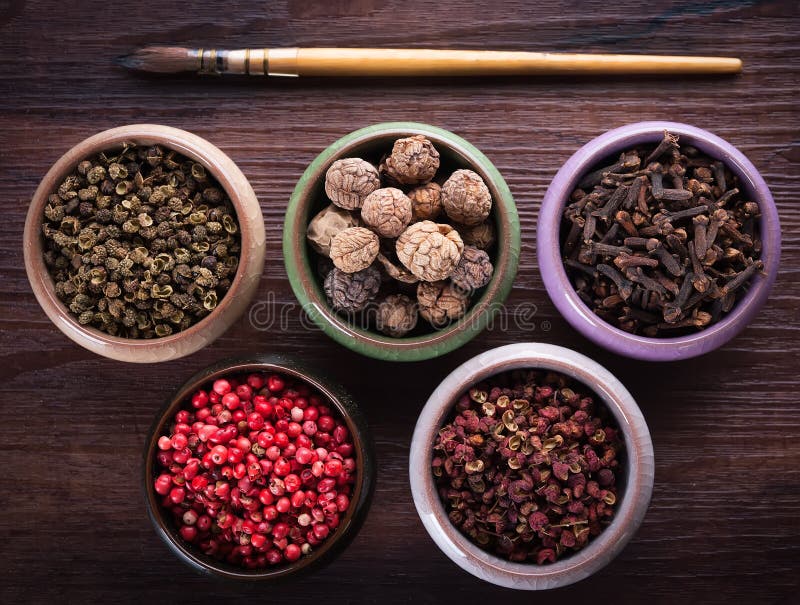 Colores De La Paleta De Hierbas Y De Especias Foto de archivo - Imagen ...