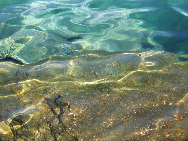 Colores del mar foto de archivo. Imagen de claro, agua - 28815884