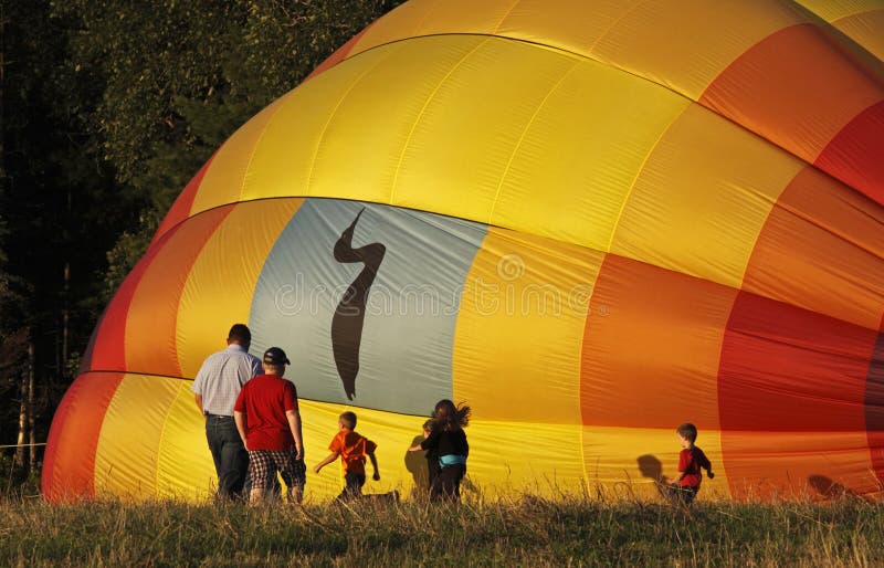 Hot Air Balloon on the Ground Editorial Photo - Image of freedom, float ...