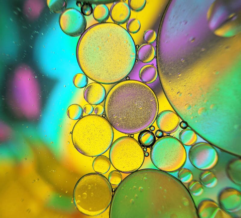 Colorful Bubbles Abstract Background, Oil Bubbles in Transparent Liquid ...