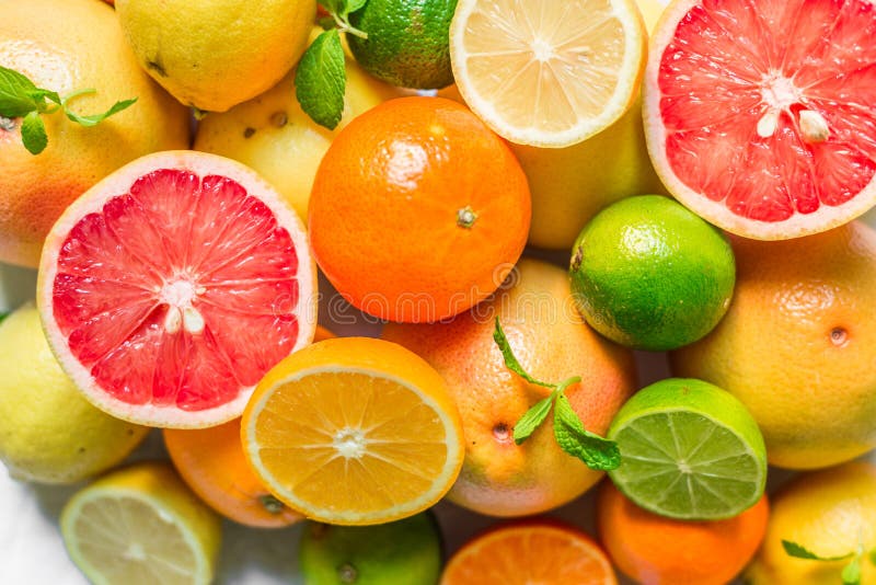 Colorful Citrus Fruit Like Lemon, Lime, Orange, Grapefruit, Tangerine ...