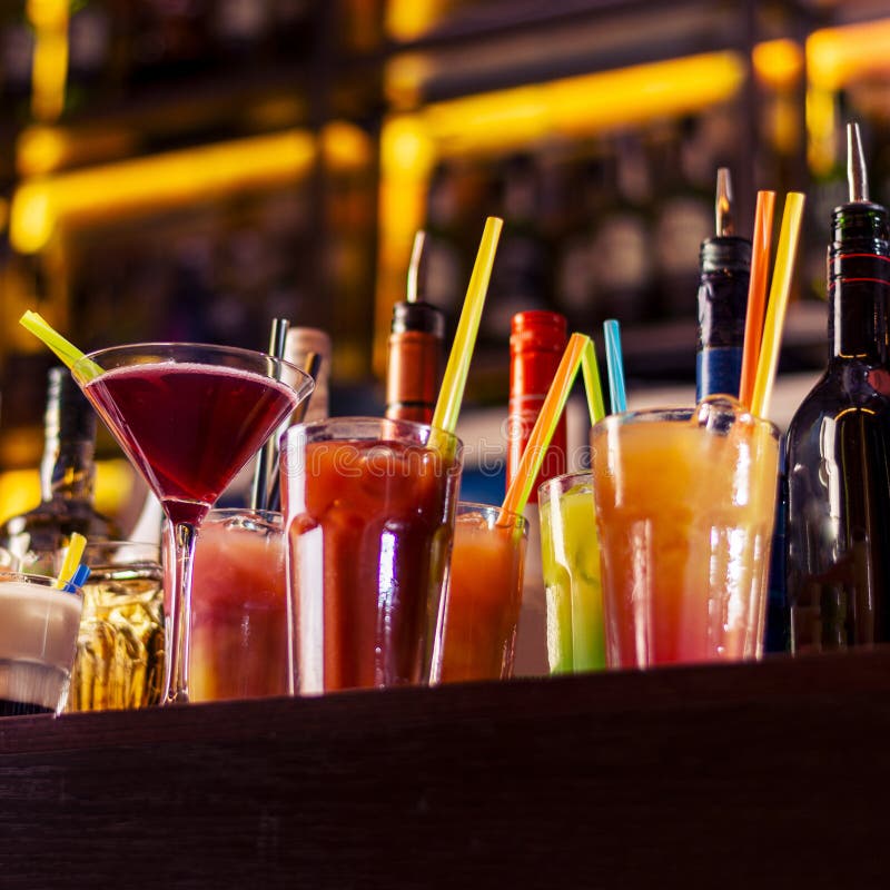 535 Coctails Table Stock Photos - Free & Royalty-Free Stock Photos from ...