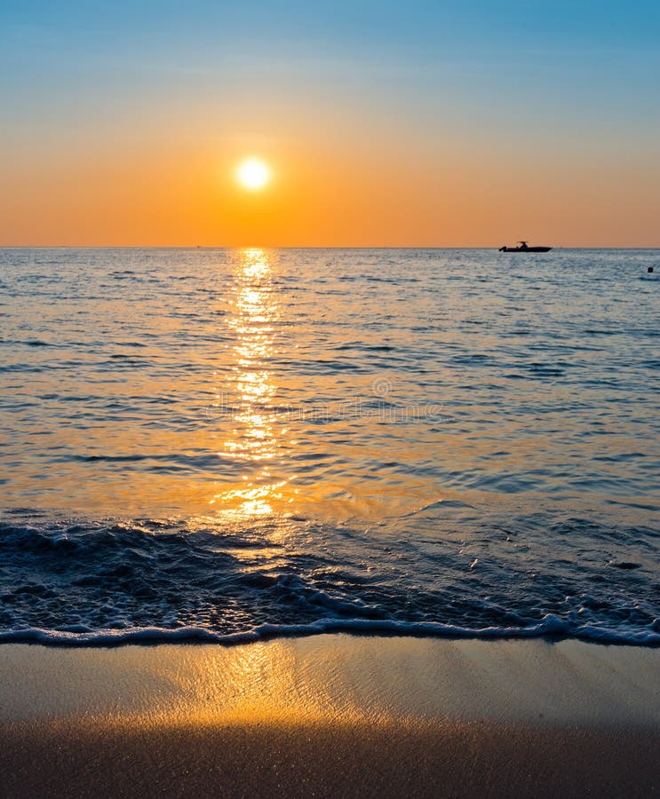 Colorful dawn over the sea stock image. Image of azure - 41406029