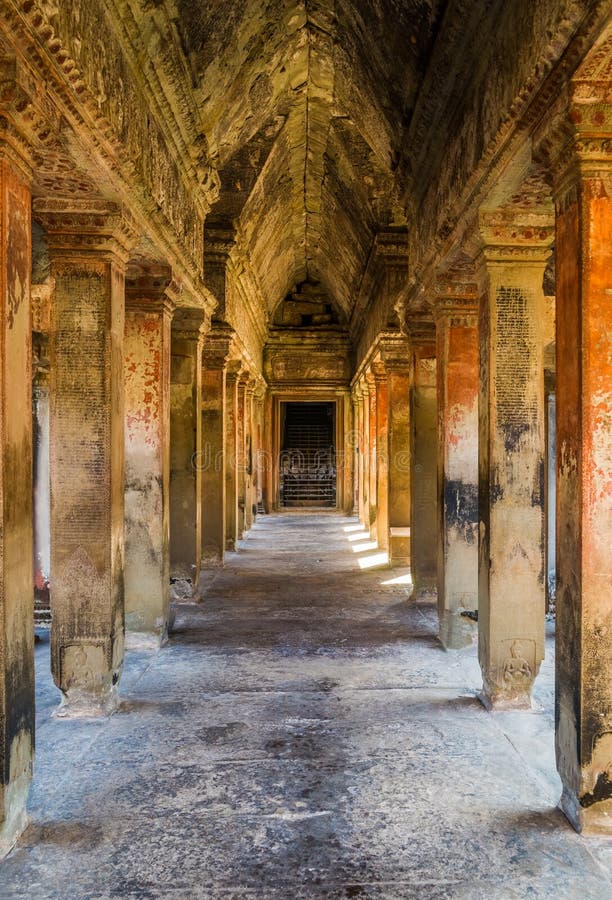 Colorful Gallery at Angkor Wat Stock Photo - Image of ocher, detail ...