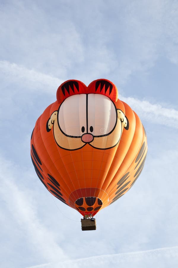 Garfield Balloon in Macy S Thanksgiving Day Parade Editorial Image ...
