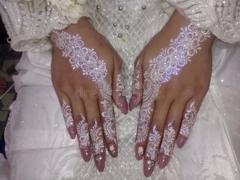 Colorful Henna is so Beautiful Stock Photo - Image of beautiful ...