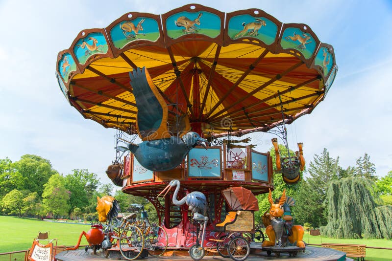Colorful merry-go-round editorial stock image. Image of park - 172993544