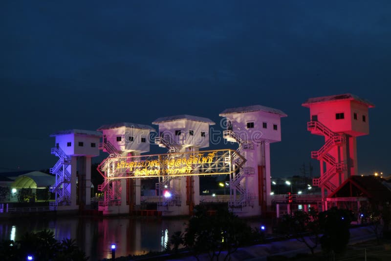 Flood at Night editorial stock photo. Image of cataclysm - 36045548