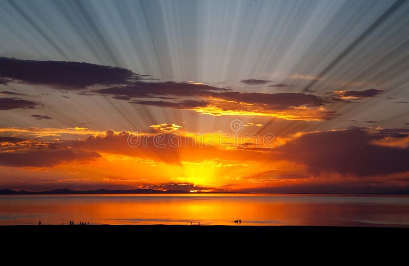The Colorful Sunset at the Great Salt Lake Stock Photo - Image of ...