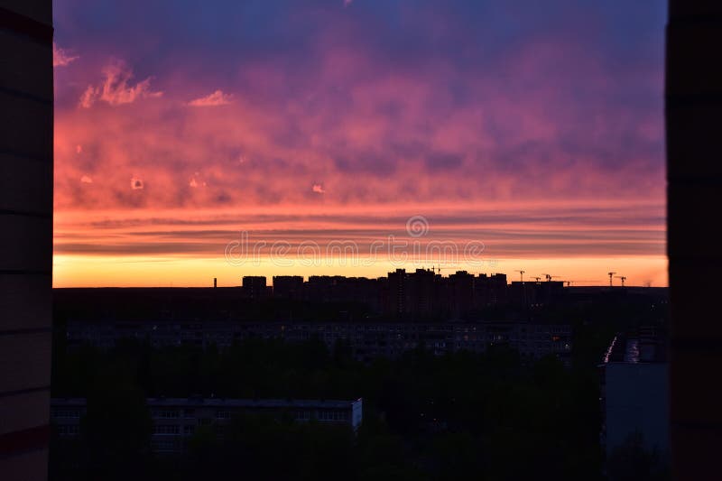 Colorful Sunset Over City, Bright Colorful Sky Over City Stock Photo ...