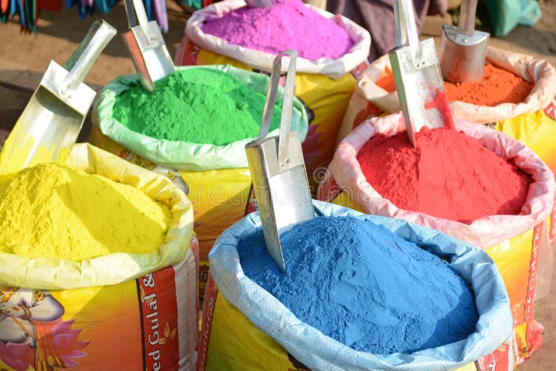 Colori dell'India immagine editoriale. Immagine di rosa - 60227795