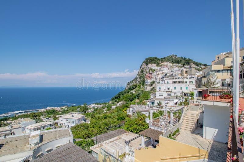 Colorido Mapa De La Isla De Capri, Italia Foto de archivo - Imagen de ...