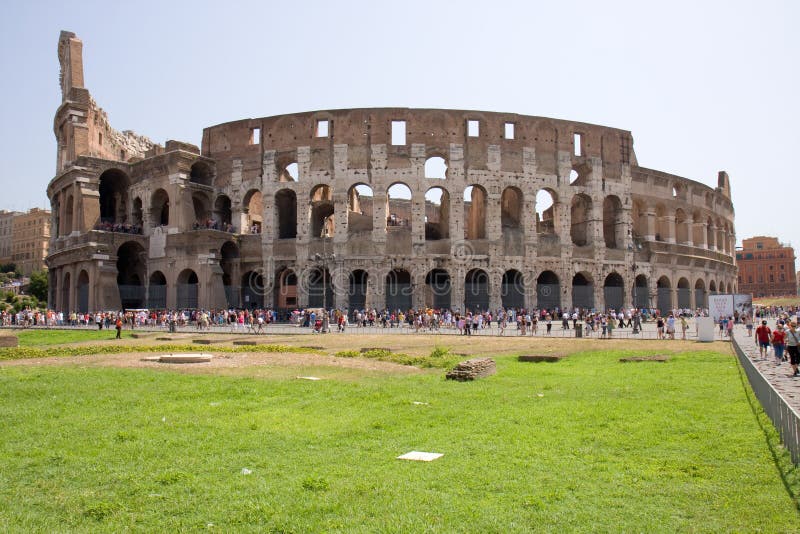 Colosseo fotografia stock editoriale. Immagine di archeologia - 10318698