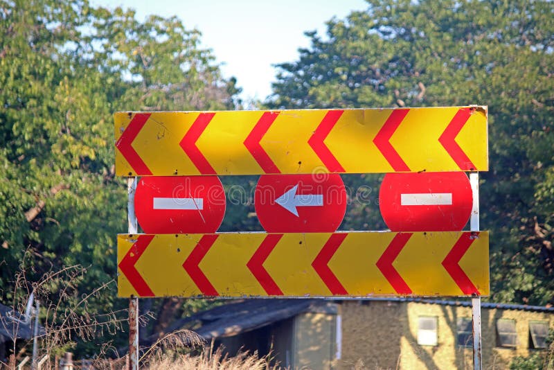 173 Chevron Road Sign Photos - Free & Royalty-Free Stock Photos from ...