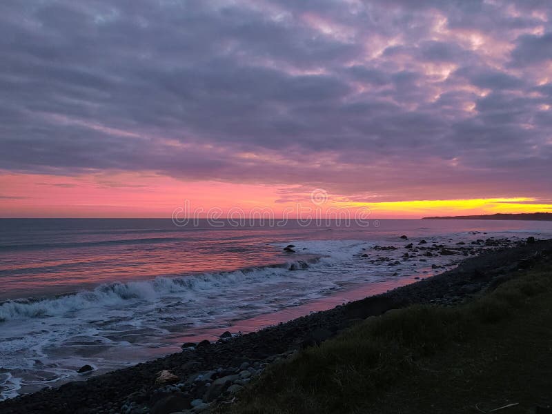 Colourful Sunrise Over the Sea Stock Photo - Image of shore, sunrise ...